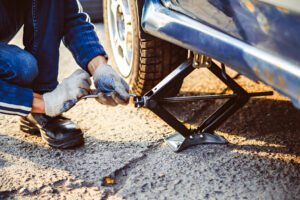 How to Change a Tire: Step-by-Step Guide - Ask My Auto