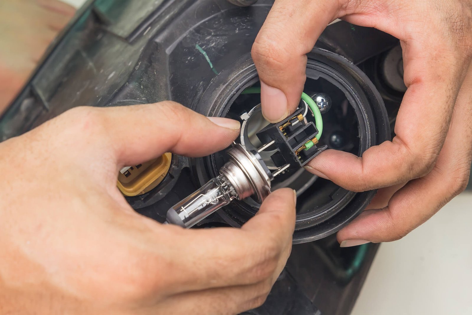 Headlight Bulb Won't Come Out of Socket - Ask My Auto