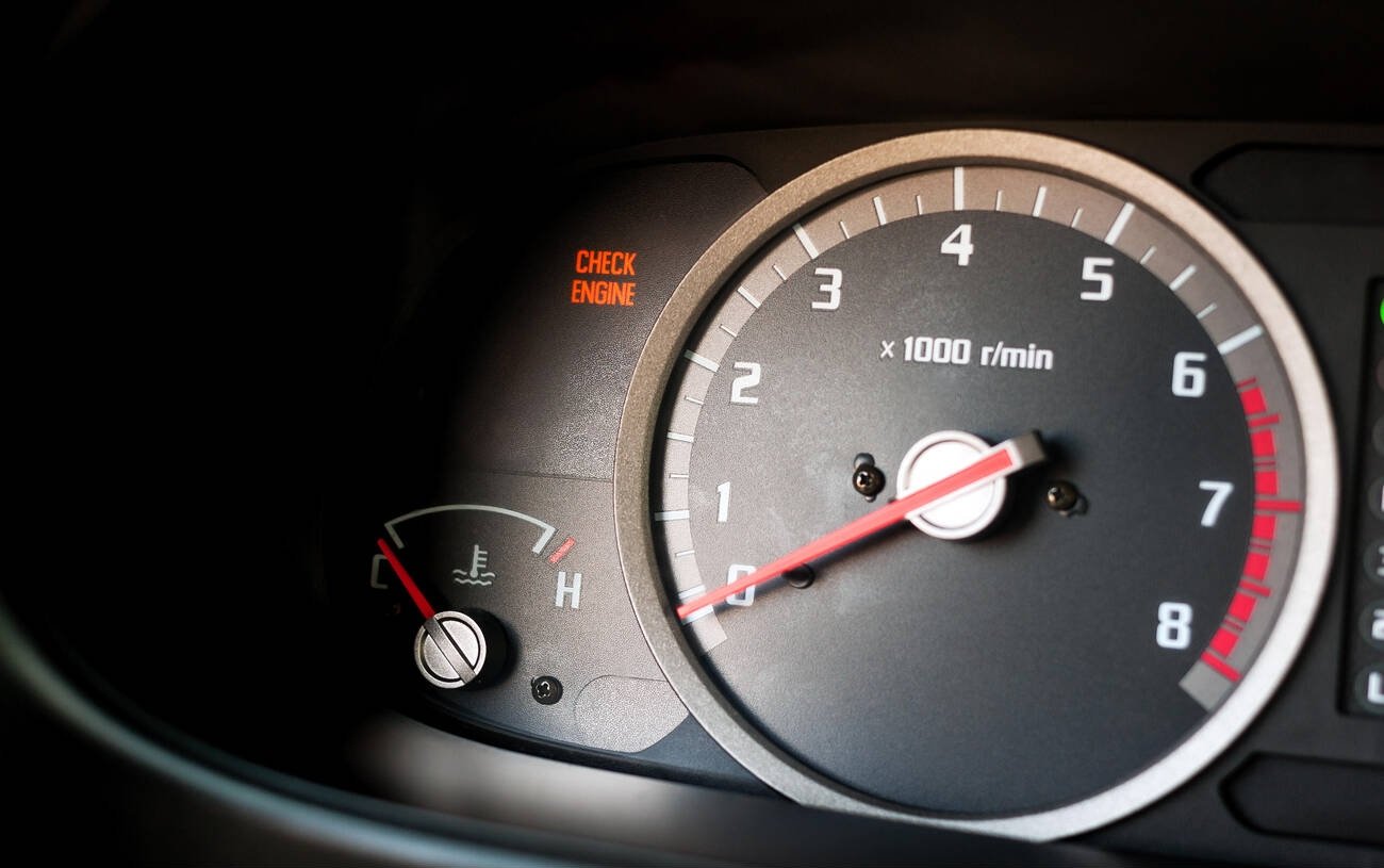 Will Check Engine Light Clear Itself? A Detailed Guide - Ask My Auto