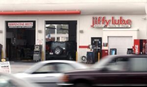 Does Jiffy Lube Do Alignments